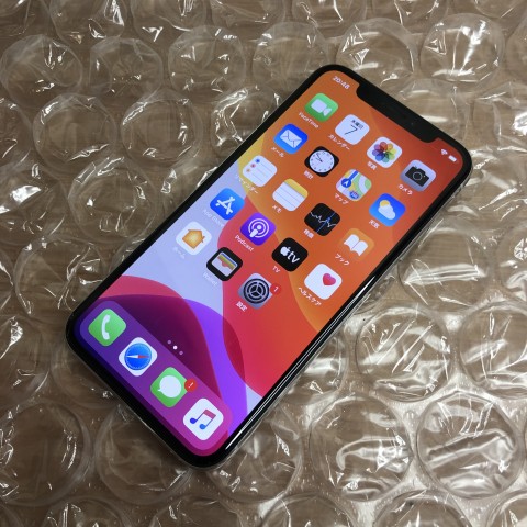 iPhoneX 64GB SB SIMロック解除済（1962）¥29,800（きし＠ナオセル管理人さんの出品） - ナオセル