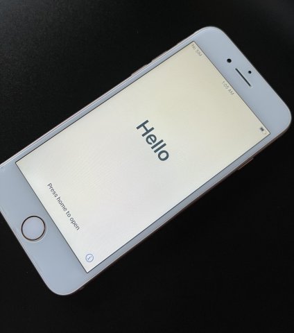 iPhone8 64GB ゴールド（31681）¥3,000（niさんの出品） - naoseru